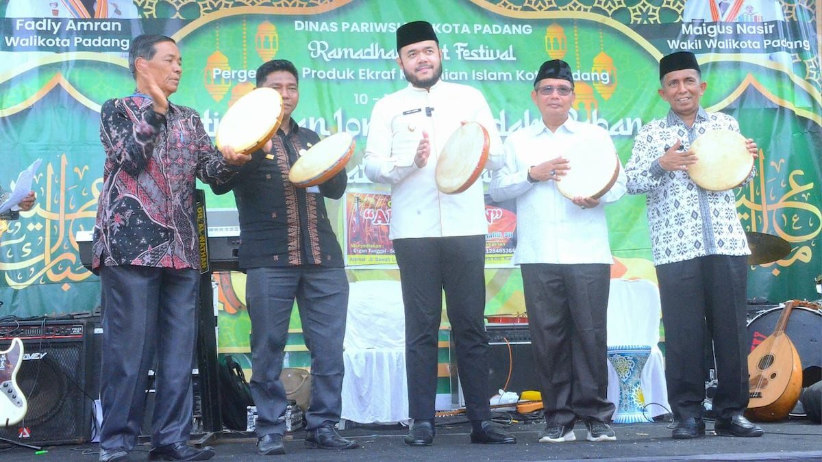 Wako Fadly Amran Buka Festival Qasidah Rebana Tingkat Kota Padang